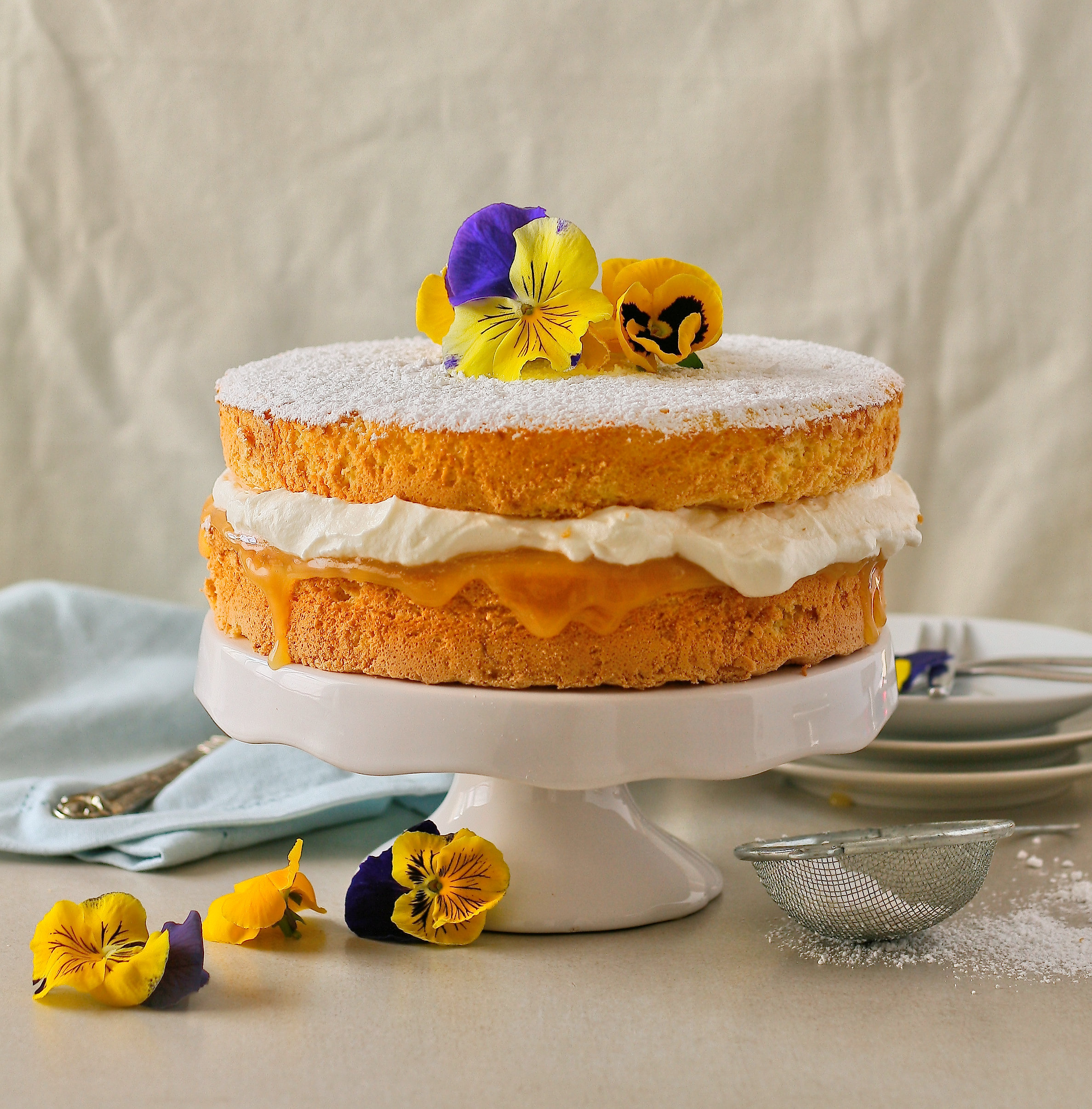 Lemon sponge cake (with video) – Cupcakes & Couscous