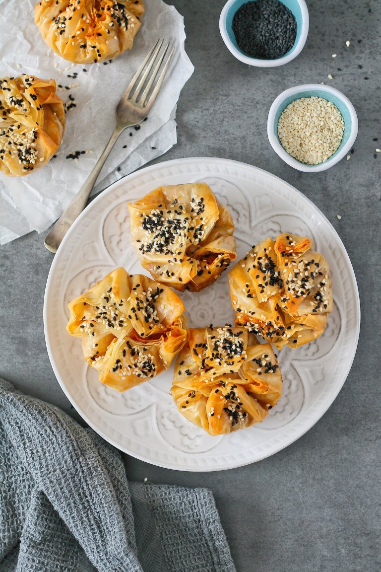 Mini roasted veggie phyllo parcels – Cupcakes & Couscous