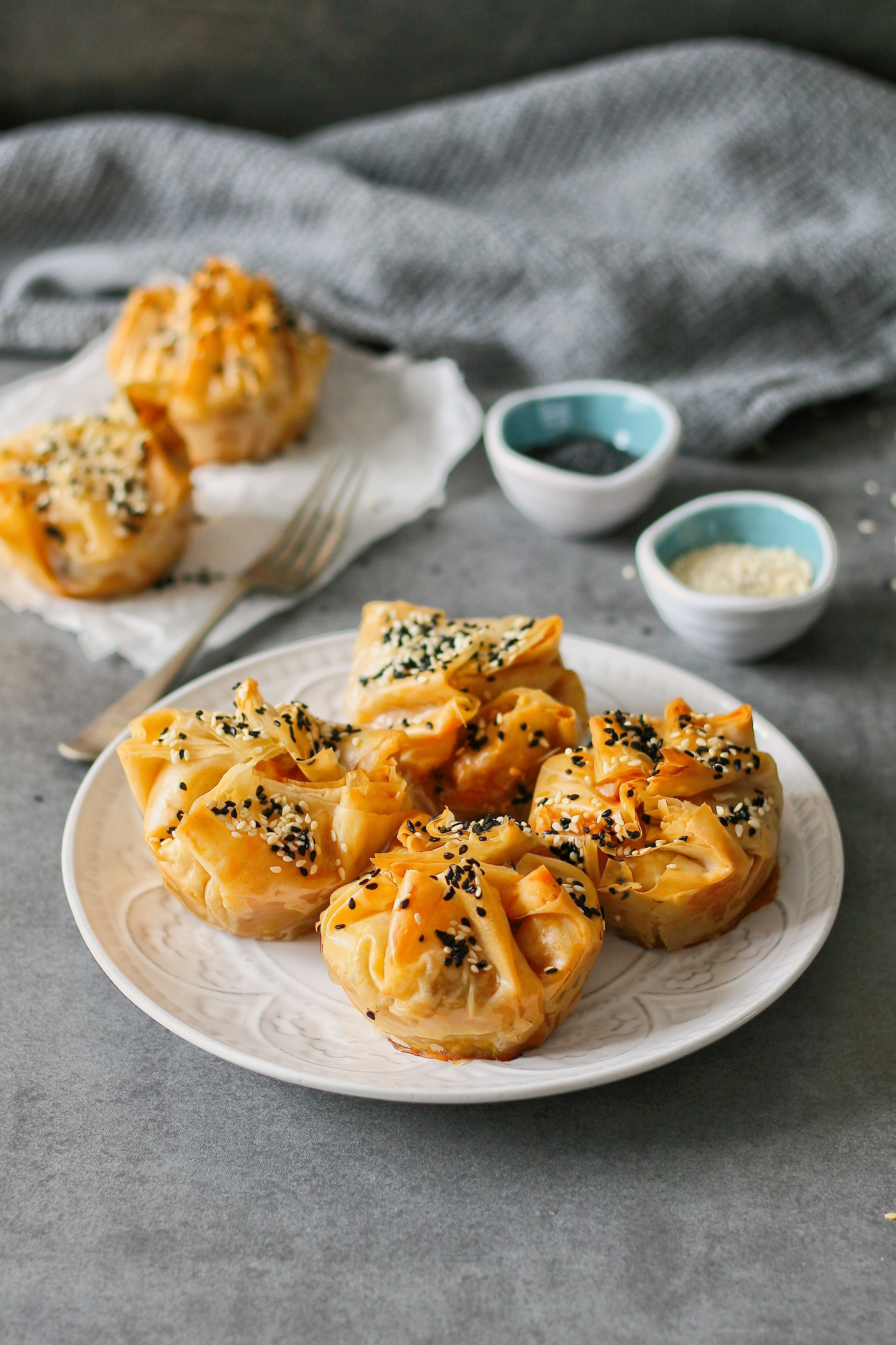 Mini roasted veggie phyllo parcels – Cupcakes & Couscous