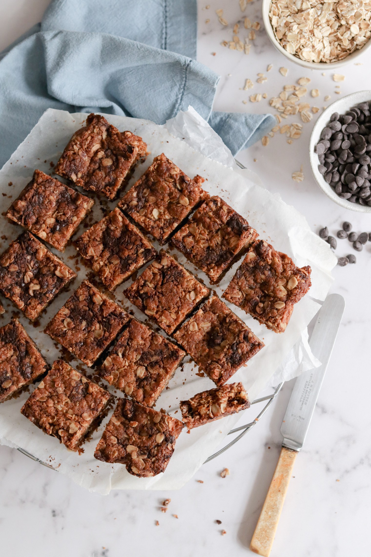 Golden chocolate chip crunchies – Cupcakes & Couscous