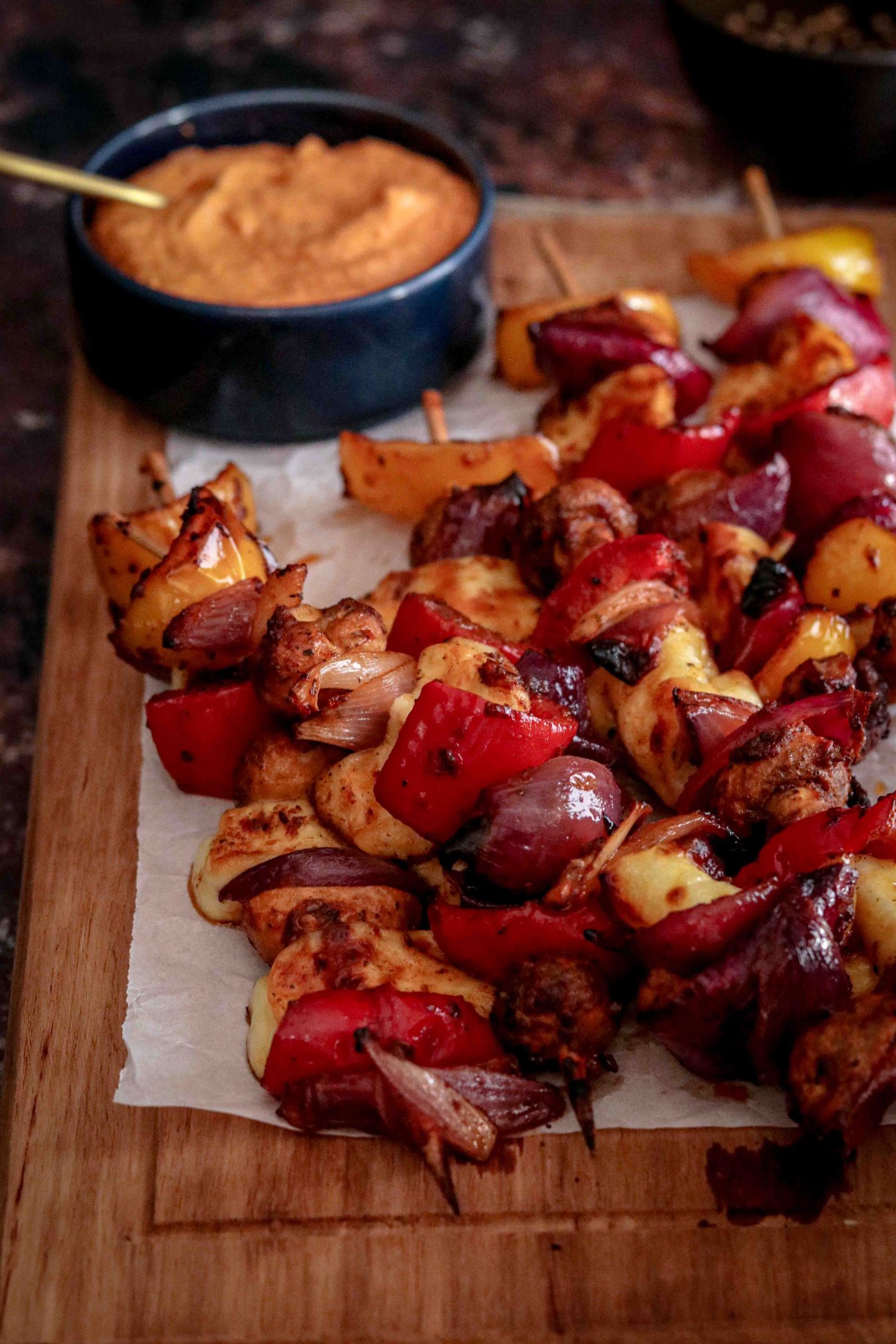 Spicy halloumi and veg skewers with creamy chakalaka dip – Cupcakes ...
